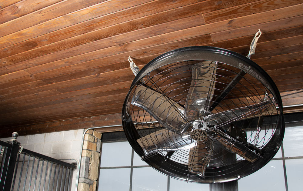 Super Duty Ceiling Fans - Horse Expo USA